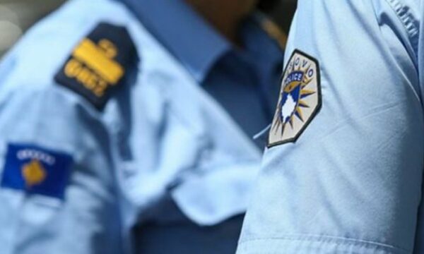 Policia shpall konkurs për 23 zyrtarë të lartë për përkthime shqip ... Policia shpall konkurs për 23 zyrtarë të lartë për përkthime shqip ...